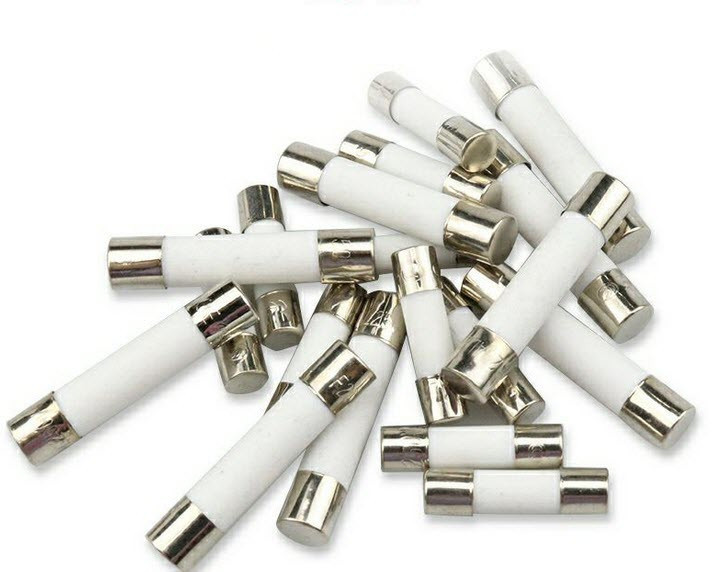 Ceramic fuse 10x38mm. 500V 20A